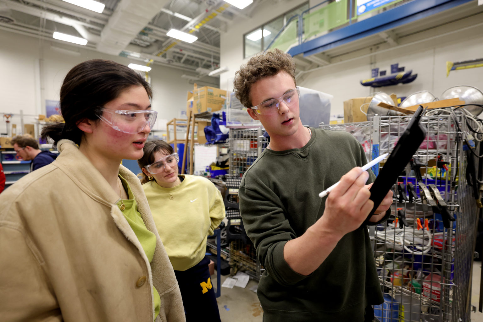 Engineers are made on student teams - Michigan Engineering News