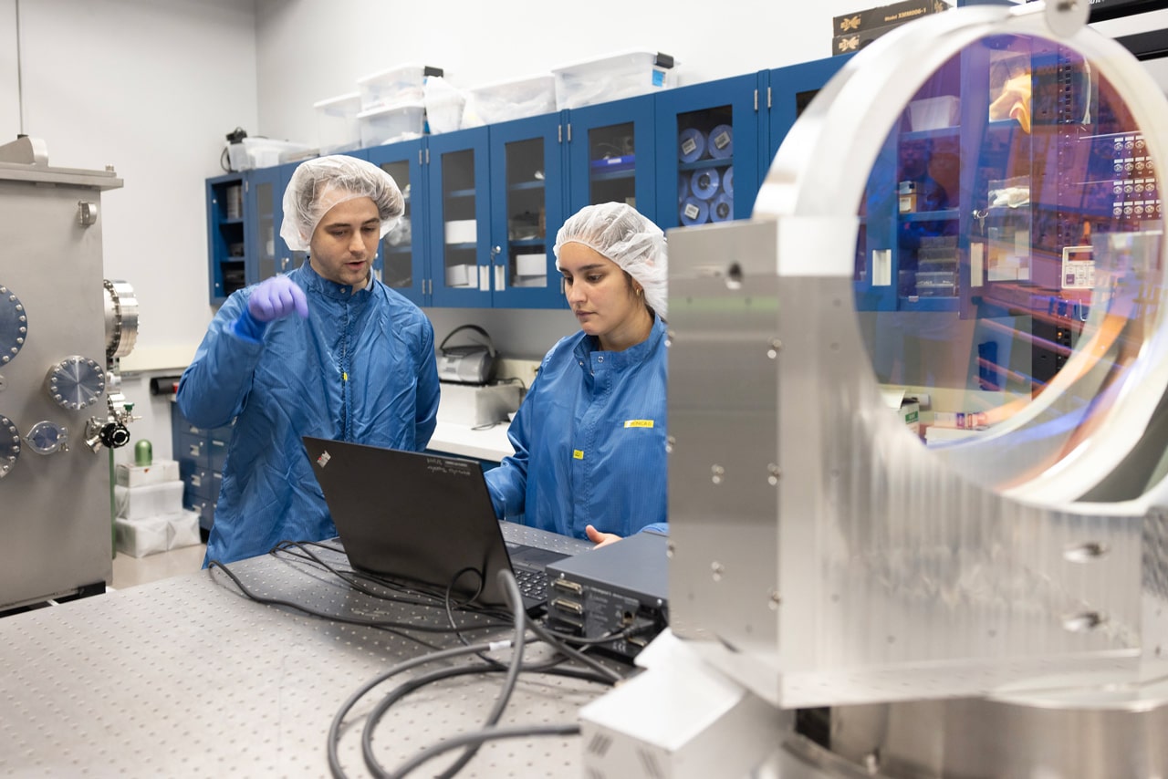 Soon-to-be most powerful laser in the US is open for experiments ...