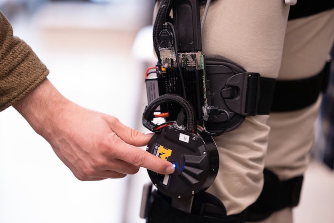 Knee exoskeletons to relieve arthritis pain, preserve mobility ...